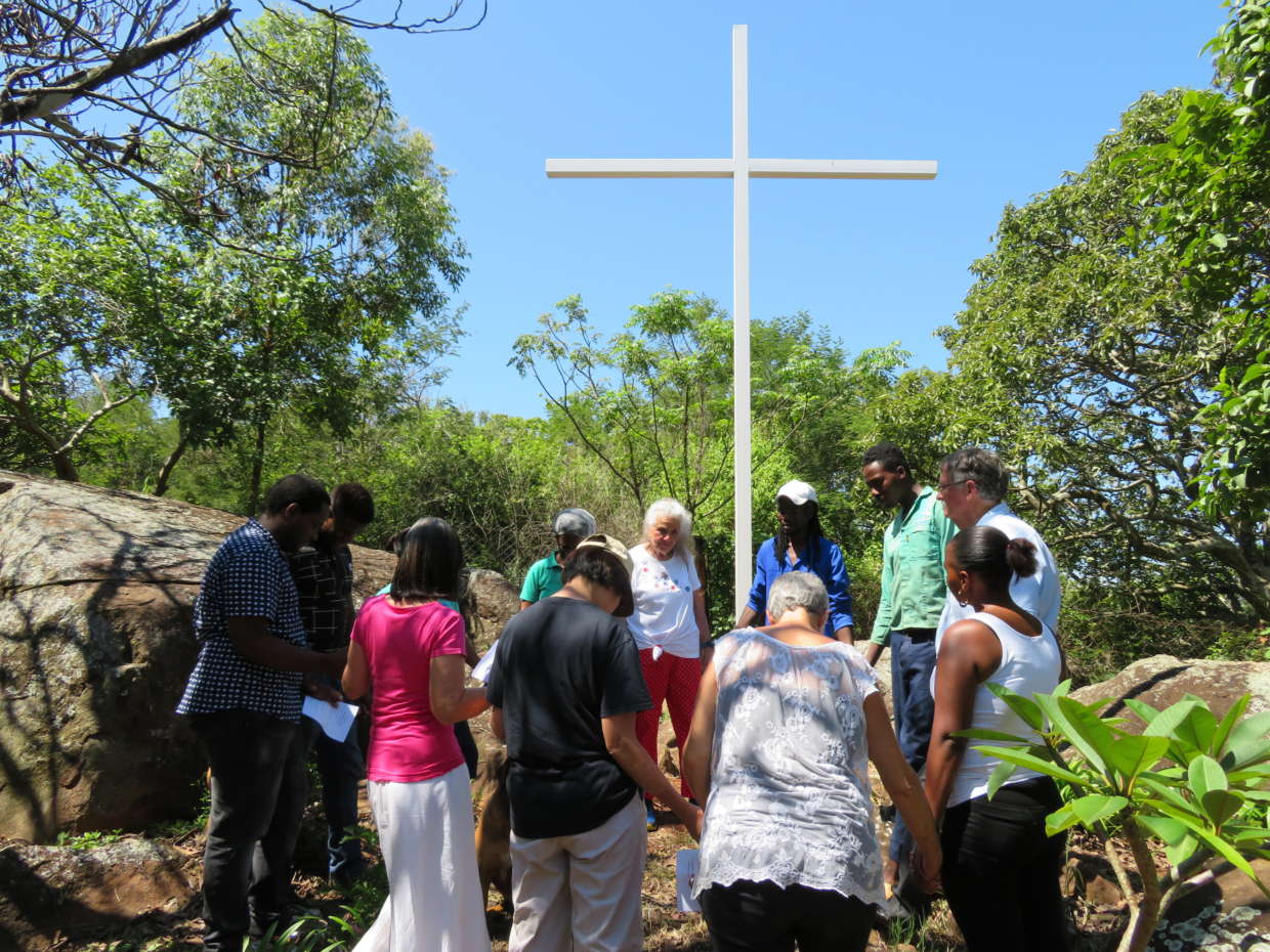 Prayer at the Cross | Christian Cross Ministries