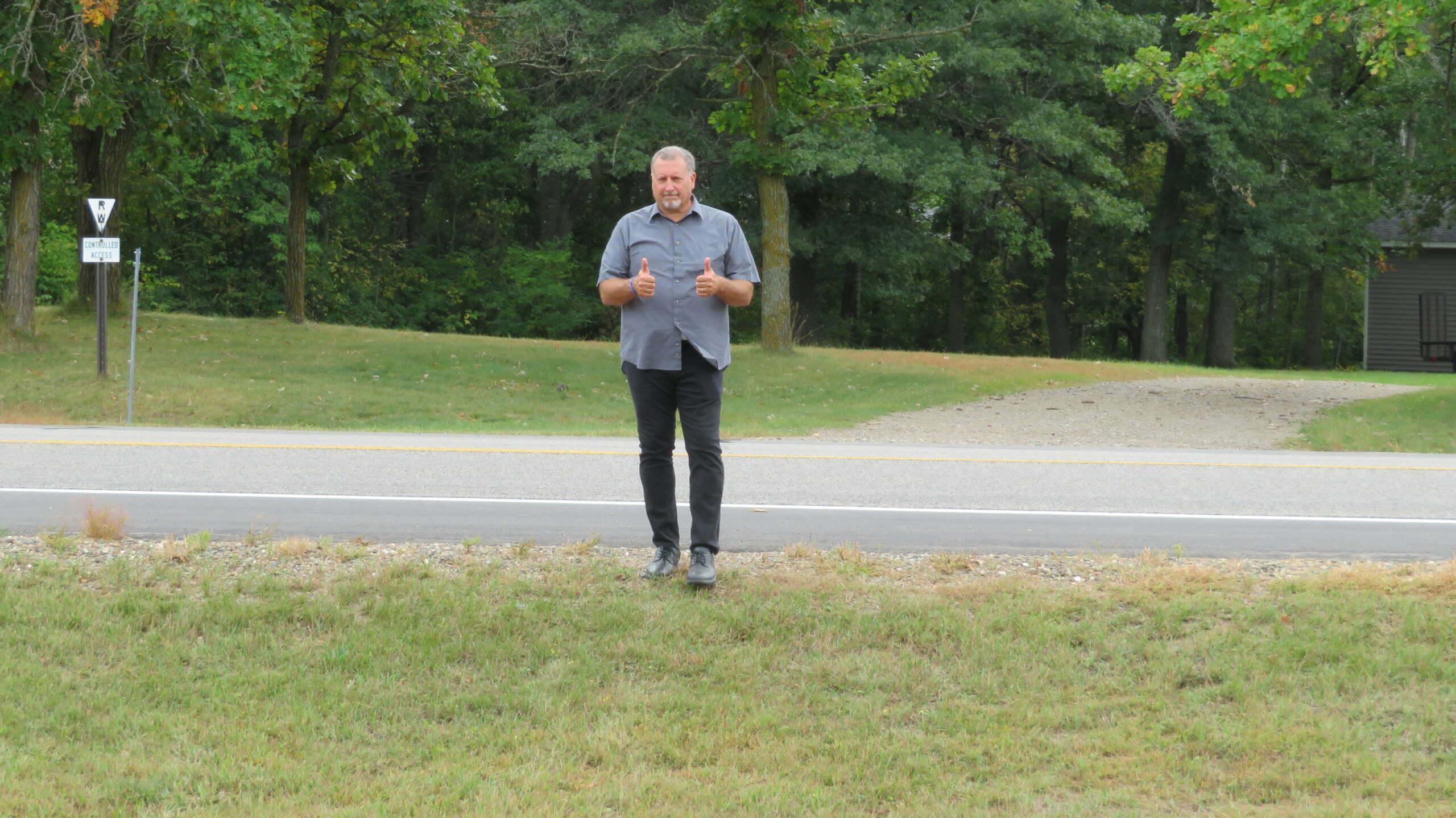Pastor Charlie Gives Two Thumbs Up For Location | Christian Cross ...
