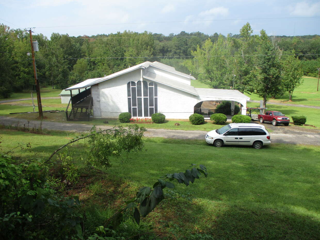 Life Unlimited Campus | Christian Cross Ministries